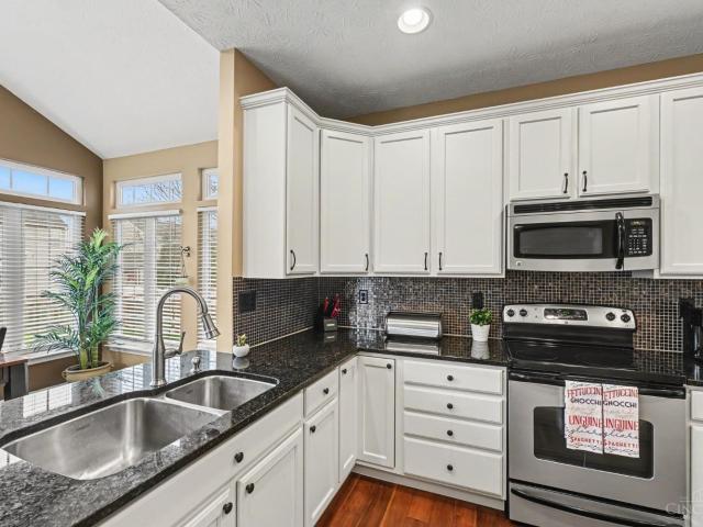 136 Fieldstone Way