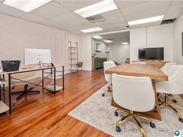 136 Front Street 1
