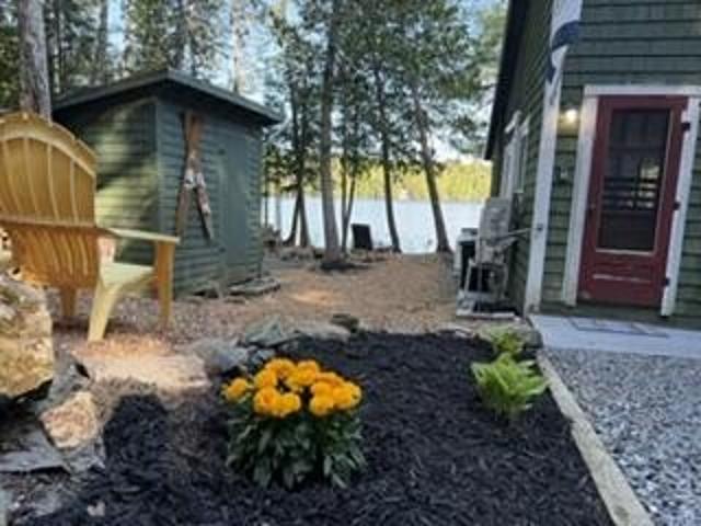 136 Holbrook Rd, Holden, ME 04429