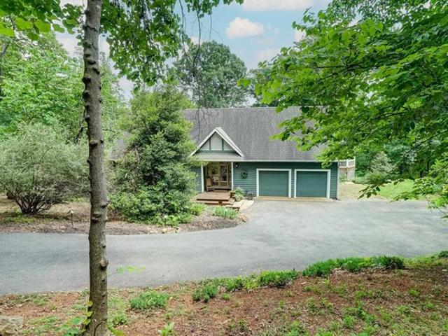 136 Hooded Warbler Ln, Nellysford, VA 22958