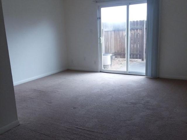 136 Hessel on the Park 2 Bedroom Apartment for Rent at 1862 Valley Rd, Champaign, IL 61820 Bolten Field