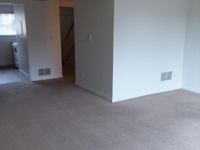 136 Hessel on the Park 2 Bedroom Apartment for Rent at 1862 Valley Rd, Champaign, IL 61820 Bolten Field