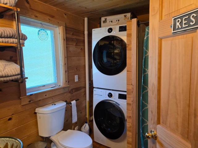 136 Hickory Nut Ln, Edgerton, WI 53534 | MLS #2017