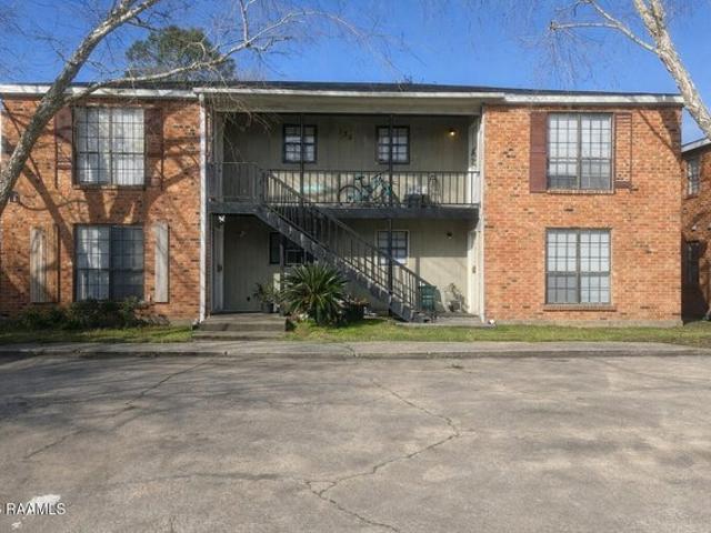 136 Hummingbird Ln, Lafayette, LA 70506