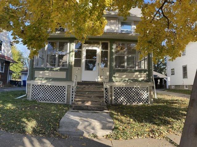 136 John St, Dekalb, IL 60115