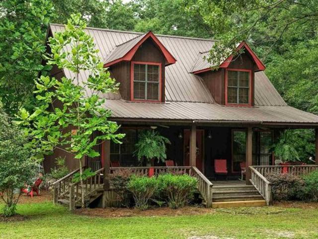 136 Jones Dr, Millry, AL 36558