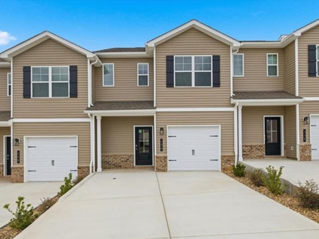 136 Jace Way, Kodak, TN 37764