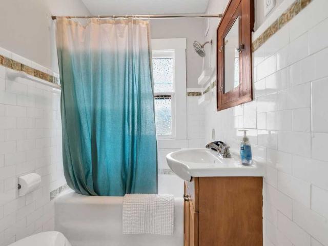 136 OSE Rentals LLC 1 Bedroom Apartment for Rent at 136 17th Avenue Southeast, St. Petersburg, FL 33701 Old Southeast