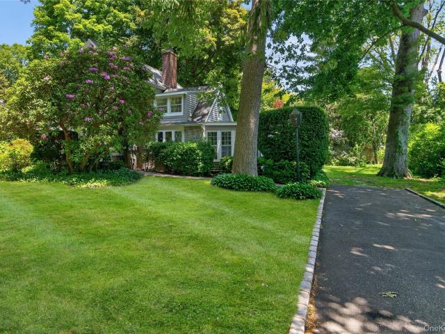 136 Lodge Avenue