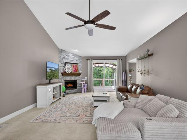 136 Loran Pointe Circle