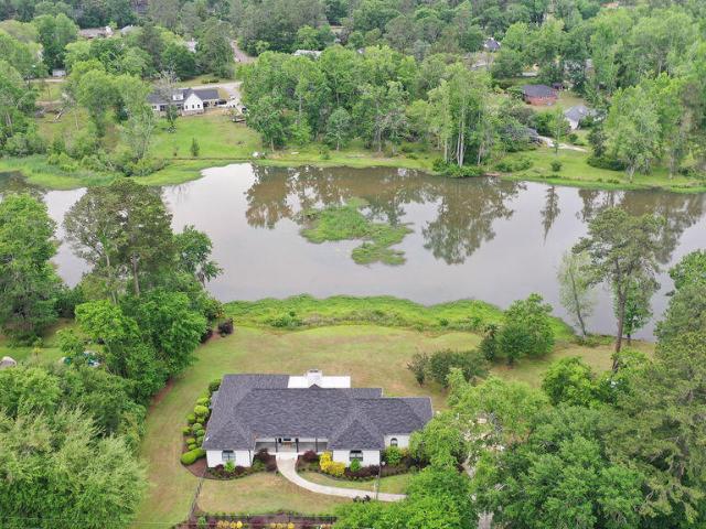 136 lake bluff drive