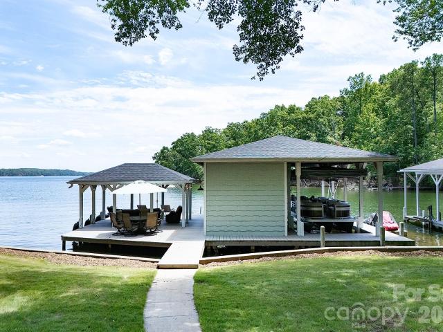 136 Lakeland Circle # 13