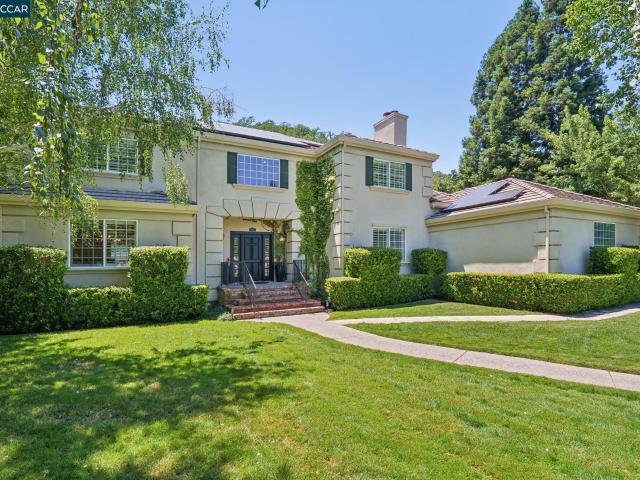 136 Lark Court