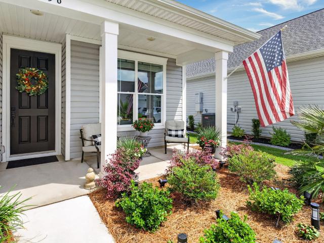136 Leeward Landing