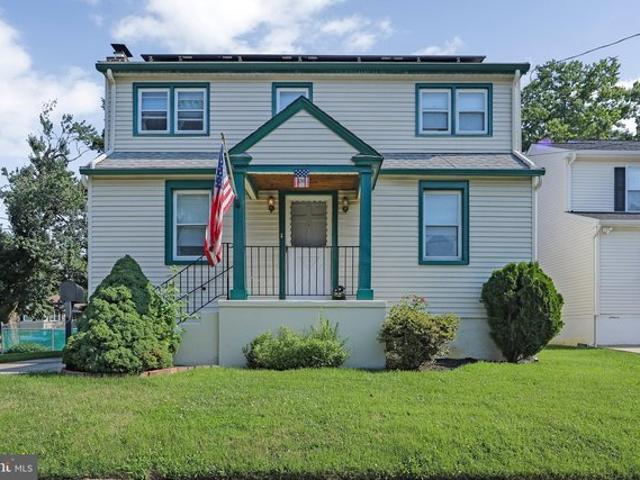 136 Lincoln Ave, West Collingswood Heights, NJ 08059