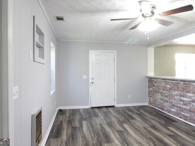 136 Morris Drive