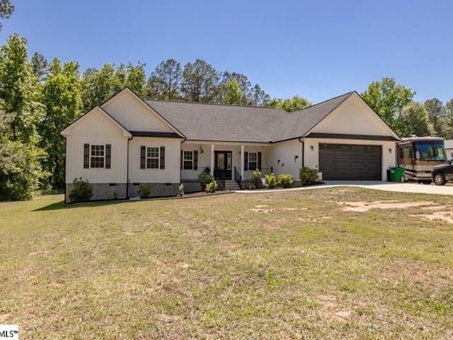 136 Maret Rd, Townville, SC 29689