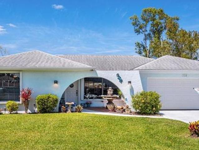 136 Marseille Dr, Naples, FL 34112