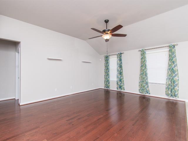 136 Mistflower Ln, Kyle, TX 78640 | MLS #4360