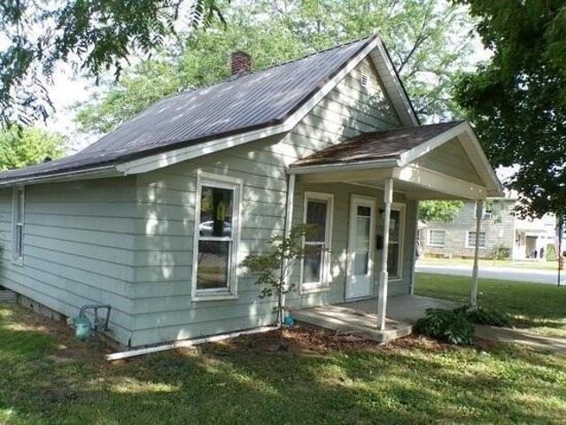 136 N Hazel St, Upper Sandusky, OH 43351