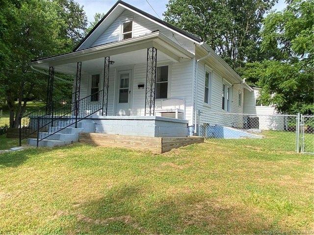 136 N Kirkham Ave, Corydon, IN 47112
