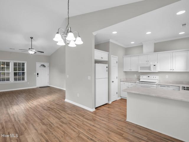 136 N Palm Drive