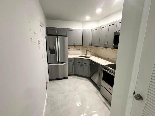 136 NE 19th Ct, Unit 112F, Wilton Manors, FL 33305 | MLS #R11148