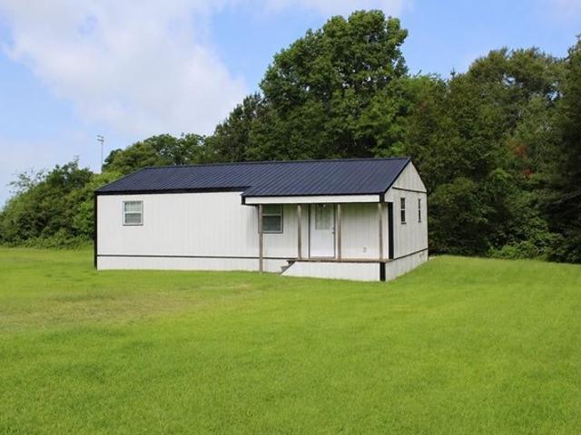 136 Neighbors St, DeKalb, TX 75559