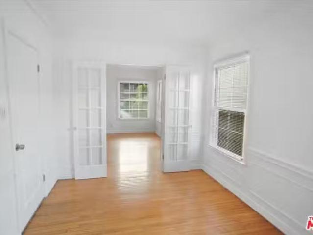 136 S Mccarty Dr, 4, Beverly Hills, CA 90212