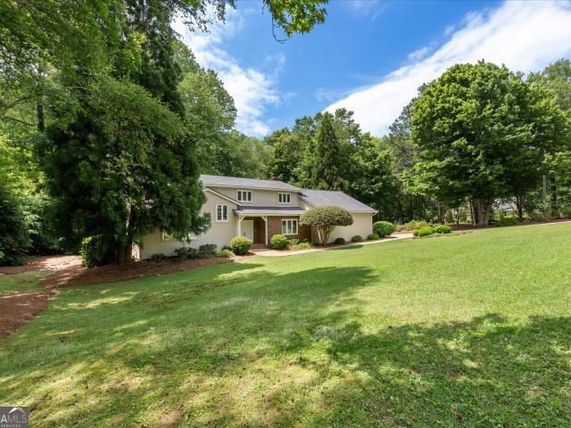 136 S Ole Hickory Trail
