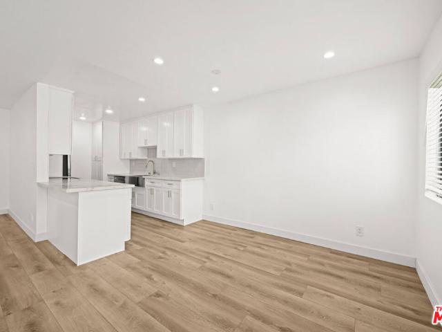 136 S Palm Drive 201