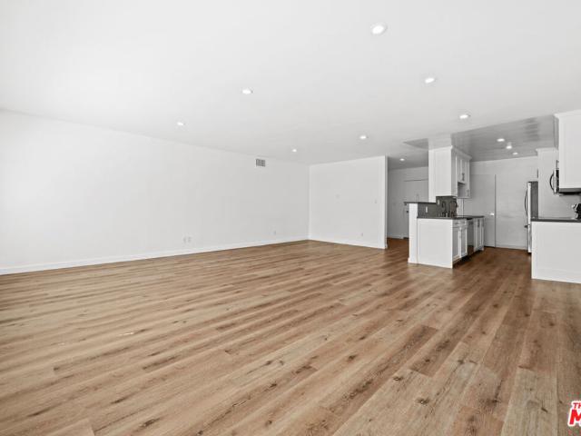 136 S Palm Drive 305