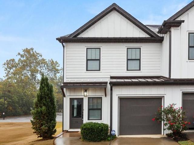 136 Park Ave, Greer, SC 29651