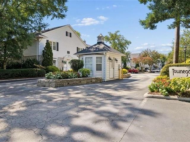 136 Peachtree Memorial Dr NW, Atlanta, GA 30309