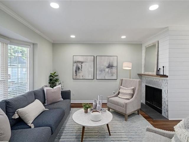 136 Peachtree Memorial Dr NW Apt VA3, Atlanta, GA 30309