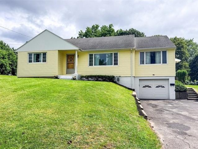 136 Perrine St, Auburn, NY 13021