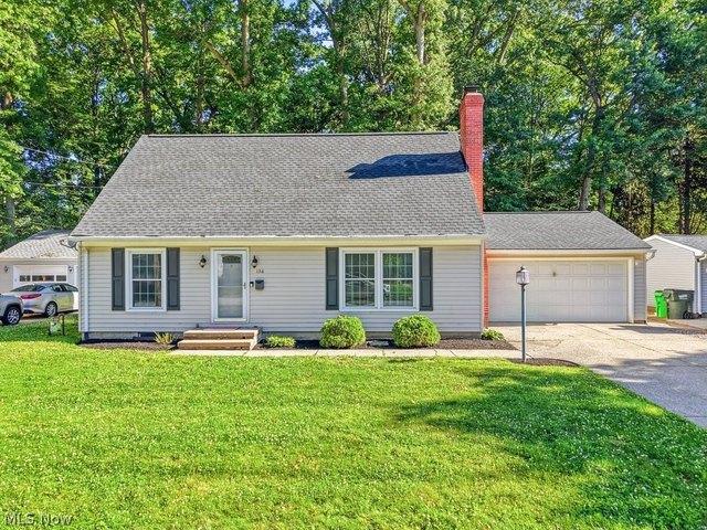 136 Pinehurst Rd, Munroe Falls, OH 44262