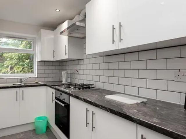 136 Raddlebarn Road, Stirchley, B29 6HQ, United Kingdom | 6 bed house for rent #154628831 | Rentberry