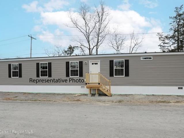 136 River Rd, New Paltz, NY 12561