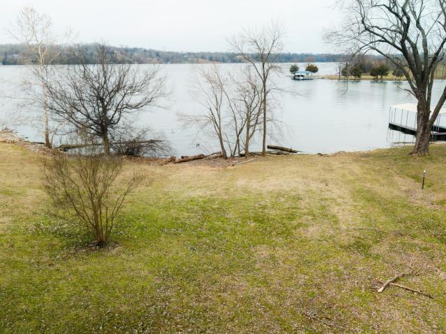 136 Riverside Dr