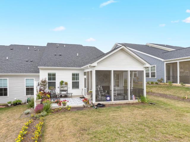 136 ridgeline dr