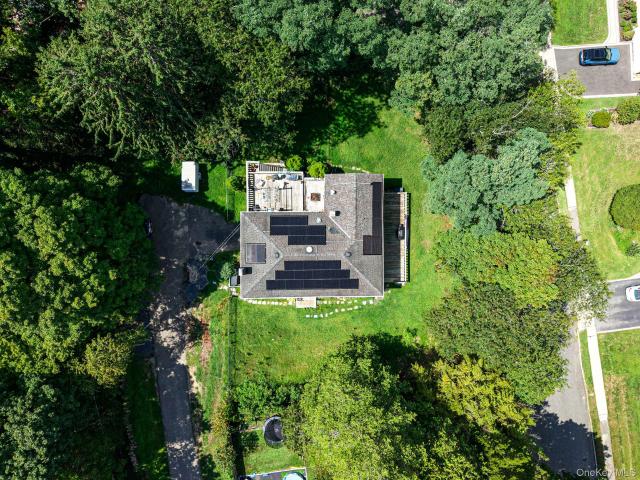 136 Woodhull Road