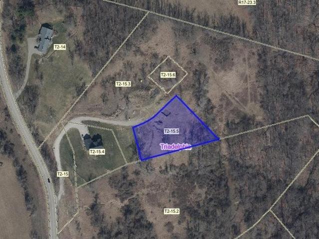 136 Woodridge Dr, Wheeling, WV 26003
