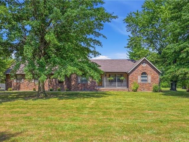 136 Westfield Rd, Pittsburg, KS 66762