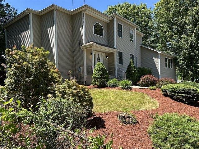 136 Thompkins Ave, East Longmeadow, MA 01028