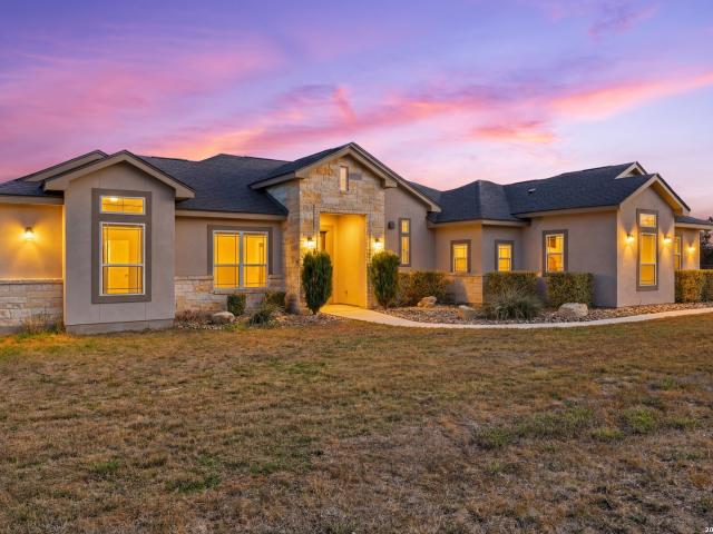 136 Vista View Pl, Spring Branch, TX 78070 | MLS #1944 | Compass