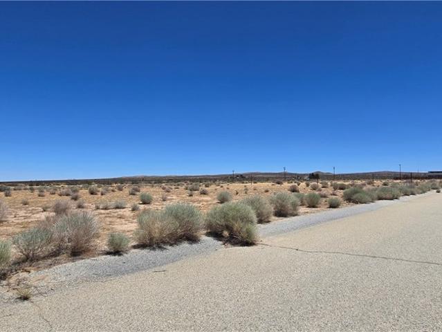 13743 E Ave G 2, Lancaster, CA 93535 | MLS #DW25138 | Compass
