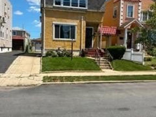 13743 rd St, Rosedale, NY 11422