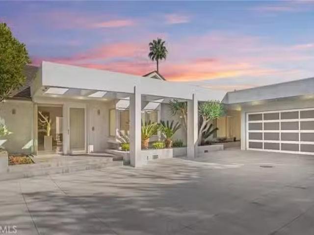 13741 Mulholland Drive 1/2, Los Angeles, CA 90210