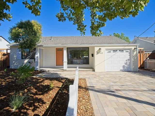 13742 Highwood Dr, San Jose, CA 95127